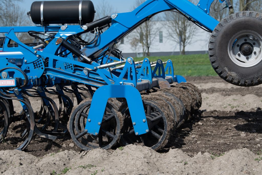 Zaaibedbereiding | PENTERRA Multi-Cultivator - Carre